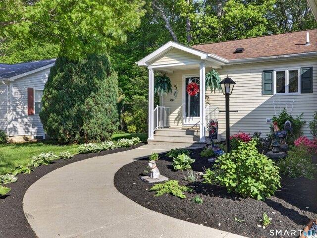 house with 2 bedroom, Montville CT ES103665310
