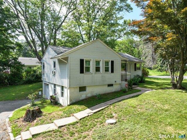 house with 2 bedroom, Montville CT ES104296326