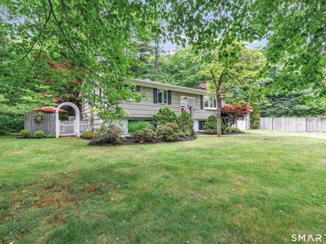 house with 2 bedroom, Monroe CT DS103163333