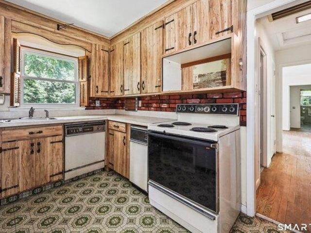house with 2 bedroom, Monroe CT ES104901379