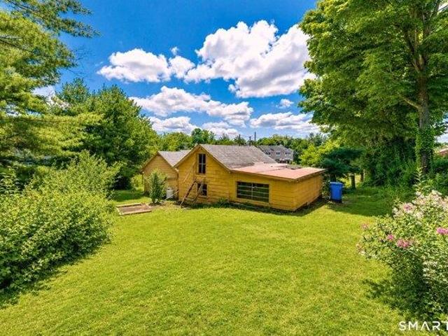 house with 2 bedroom, Monroe CT ES105142342