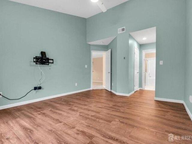 house with 2 bedroom, Monroe NJ ES103621453