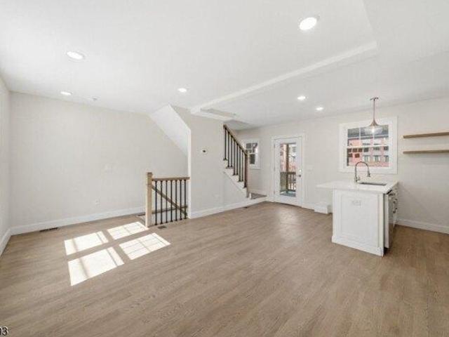 house with 2 bedroom, Morristown NJ DS102828654