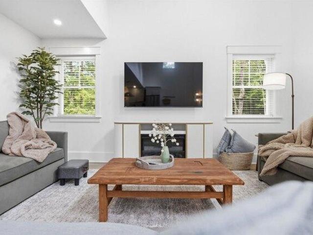 house with 2 bedroom, Moultonborough NH ES104832234