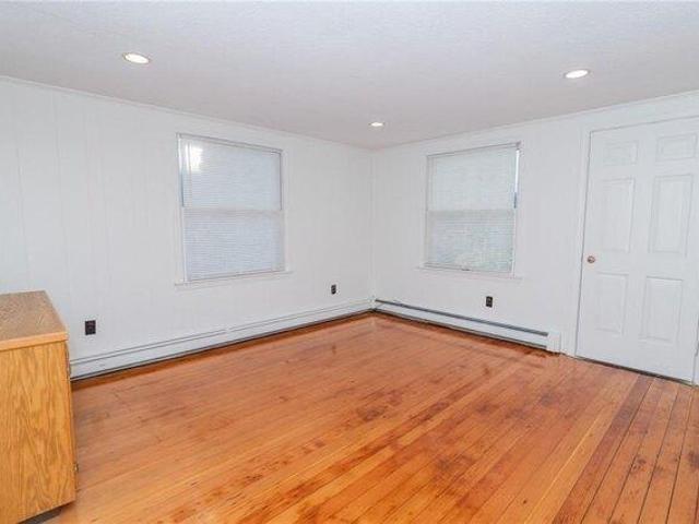 house with 2 bedroom, Narragansett RI DS101898726