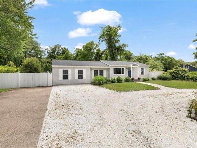 house with 2 bedroom, Narragansett RI DS104409727