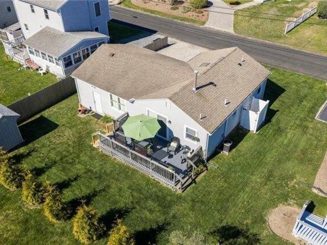 house with 2 bedroom, Narragansett RI ES104789090