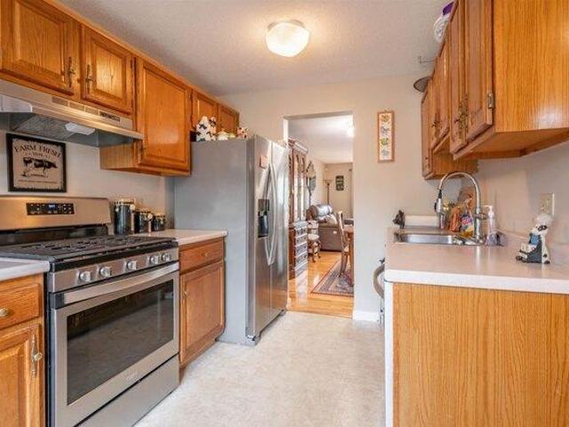 house with 2 bedroom, Nashua NH DS102478754