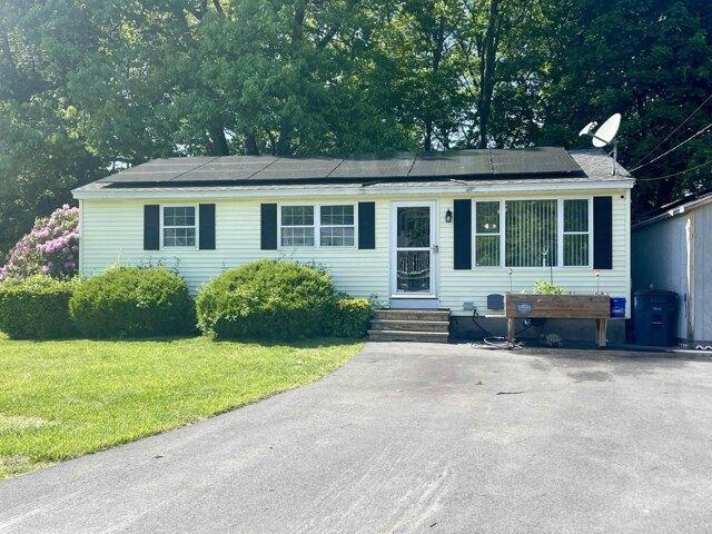 house with 2 bedroom, Nashua NH DS103849884