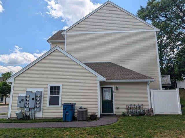house with 2 bedroom, Nashua NH DS103850935