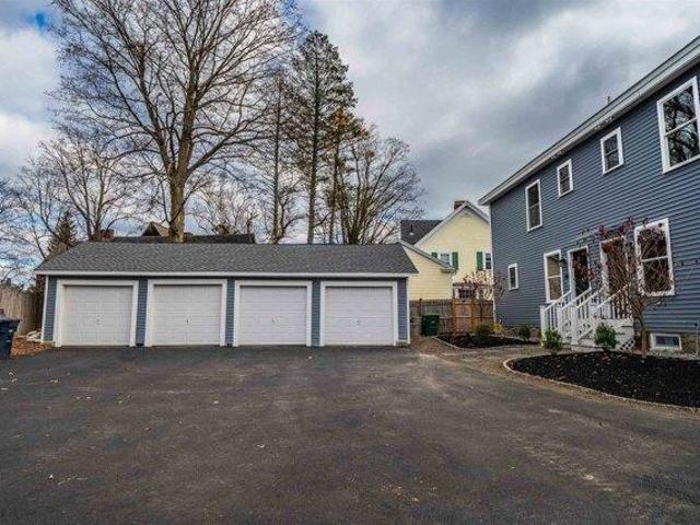house with 2 bedroom, Nashua NH ES102823263