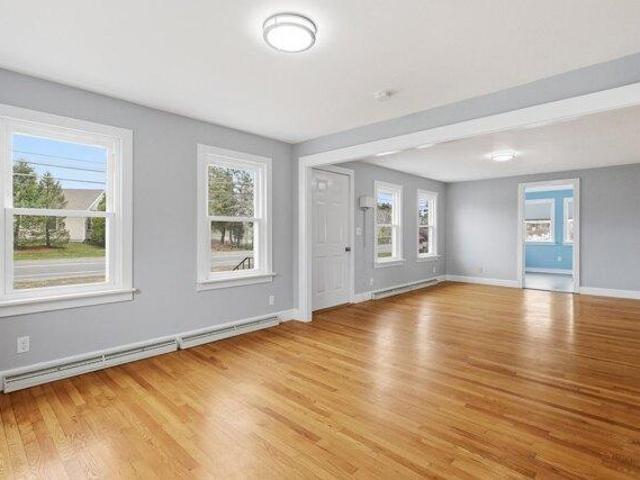 house with 2 bedroom, Nashua NH ES102825088