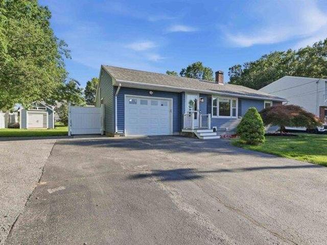 house with 2 bedroom, Nashua NH ES103807151