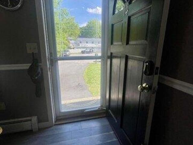 house with 2 bedroom, Nashua NH ES103849884