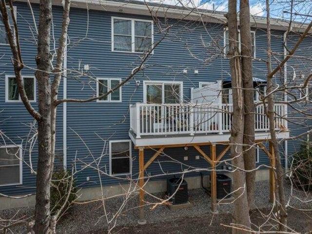 house with 2 bedroom, Nashua NH ES103034347