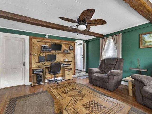 house with 2 bedroom, Nashua NH ES104077897