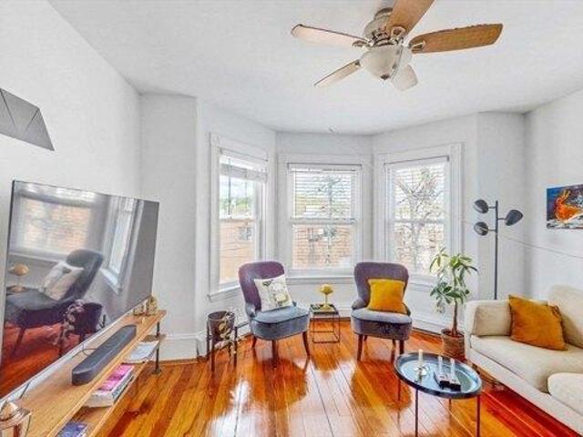 house with 2 bedroom, Newton MA ES103127363