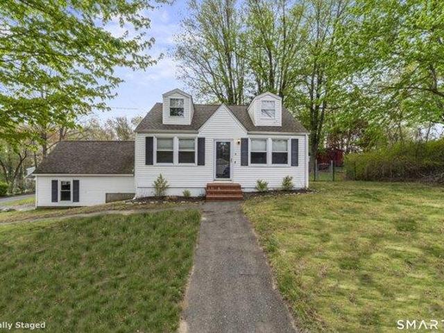 house with 2 bedroom, Newtown CT DLS102585630