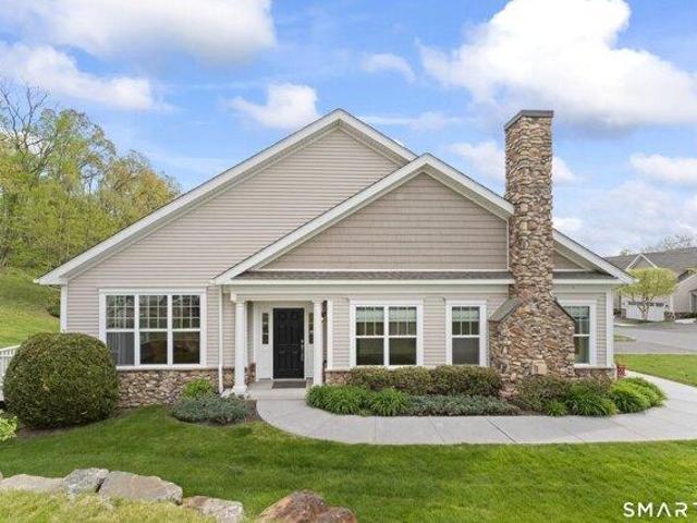 house with 2 bedroom, Newtown CT DS102028180