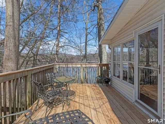 house with 2 bedroom, Newtown CT DS102315929
