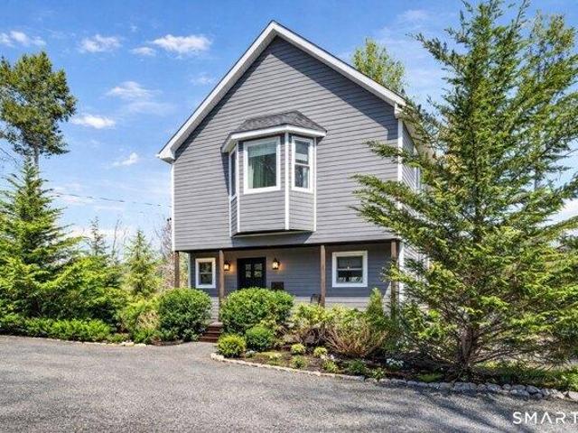 house with 2 bedroom, Newtown CT DS102317215