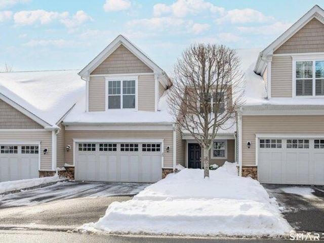 house with 2 bedroom, Newtown CT DS102823561