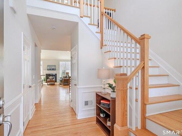 house with 2 bedroom, Newtown CT ES102823561