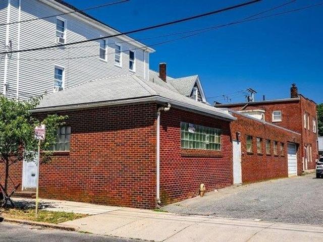 house with 2 bedroom, New Bedford MA DLS102157543