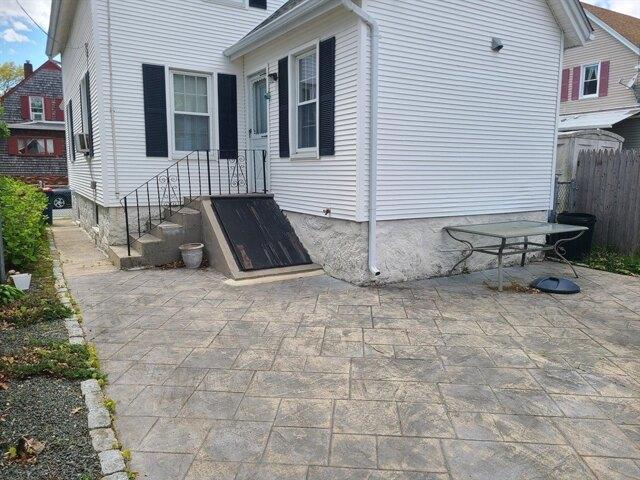 house with 2 bedroom, New Bedford MA ES103807758