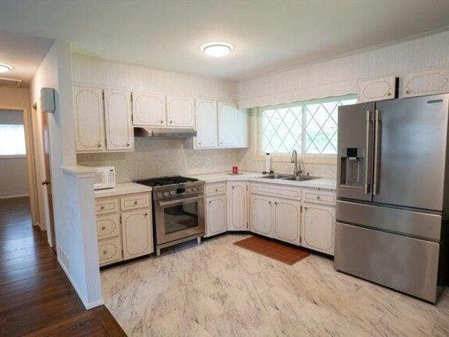 house with 2 bedroom, New Bedford MA ES104042180