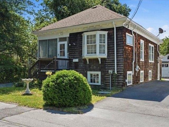 house with 2 bedroom, New Bedford MA ES104115117