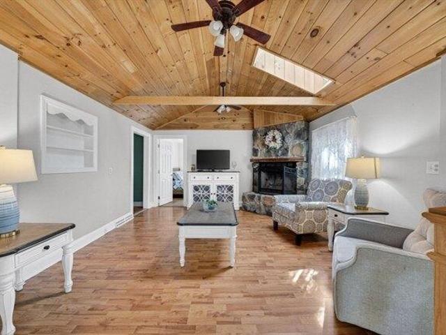 house with 2 bedroom, New Bedford MA ES104478000
