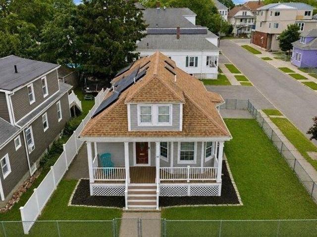house with 2 bedroom, New Bedford MA ES104835670