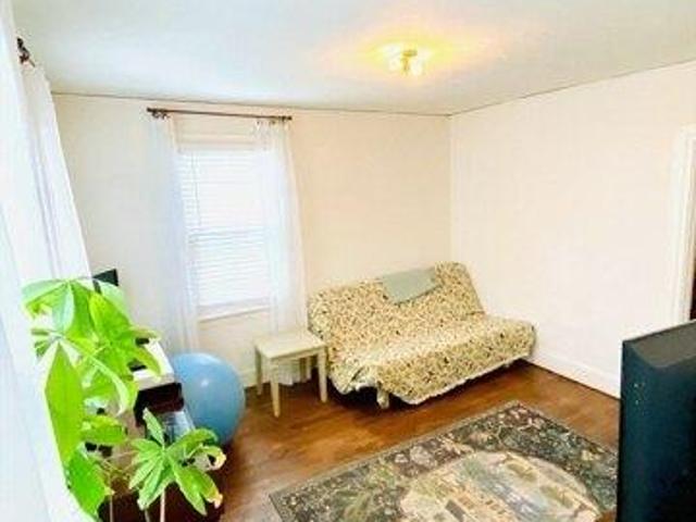 house with 2 bedroom, New Bedford MA ES105108471