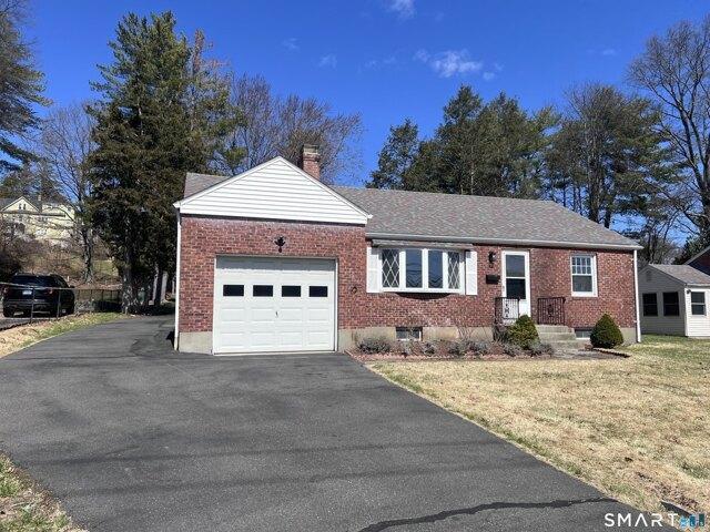 house with 2 bedroom, New Britain CT DS102478046
