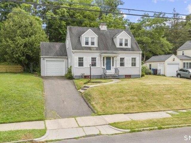 house with 2 bedroom, New Britain CT DS104189010