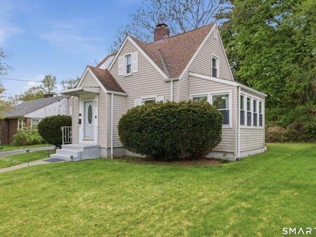 house with 2 bedroom, New Britain CT ES103431885