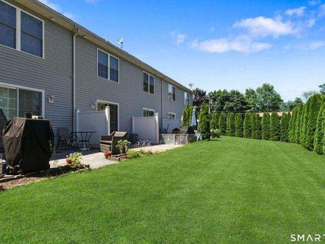 house with 2 bedroom, New Britain CT ES103966303
