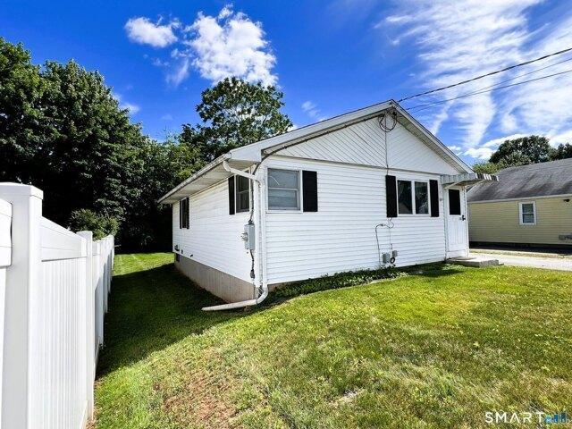 house with 2 bedroom, New Britain CT ES104299945