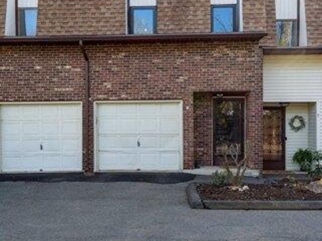 house with 2 bedroom, New Britain CT ES105126341