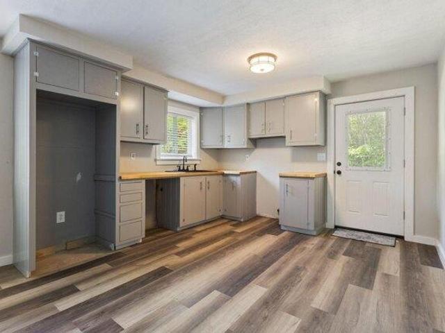 house with 2 bedroom, New Gloucester ME ES104809913