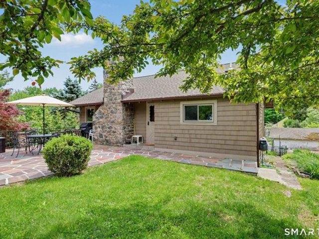 house with 2 bedroom, New Fairfield CT ES104236886