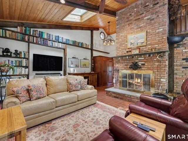 house with 2 bedroom, New Fairfield CT ES104606987