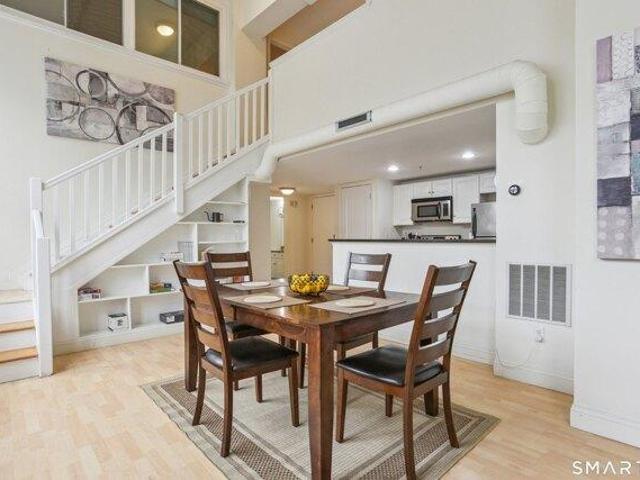 house with 2 bedroom, New Haven CT DLS102583266