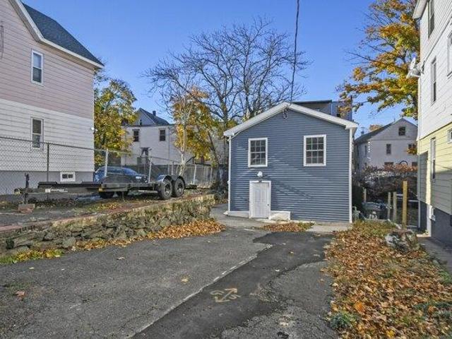 house with 2 bedroom, New Haven CT DLS89381941
