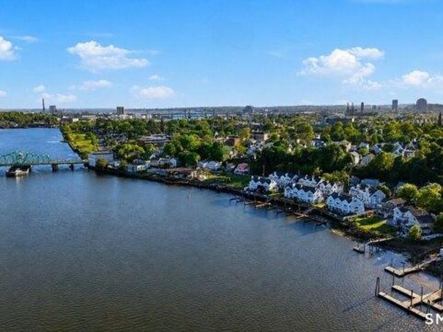 house with 2 bedroom, New Haven CT ES102825802