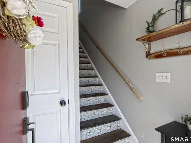 house with 2 bedroom, New Haven CT ES103070395