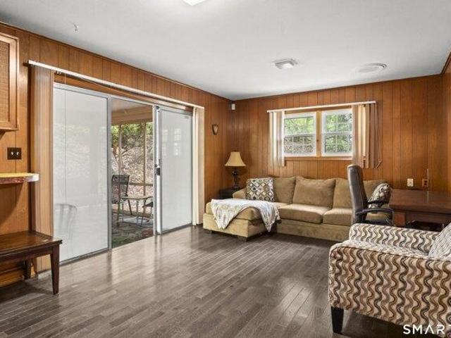 house with 2 bedroom, New Haven CT ES104607725