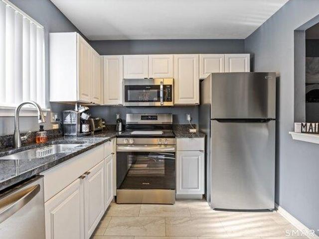 house with 2 bedroom, New Haven CT ES104834164