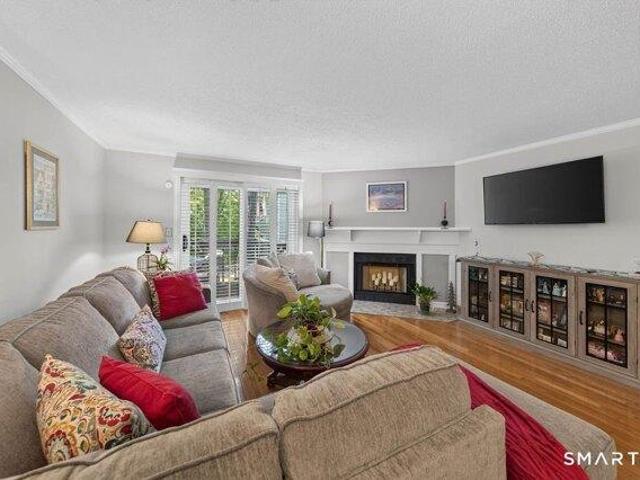 house with 2 bedroom, New Haven CT ES104853280